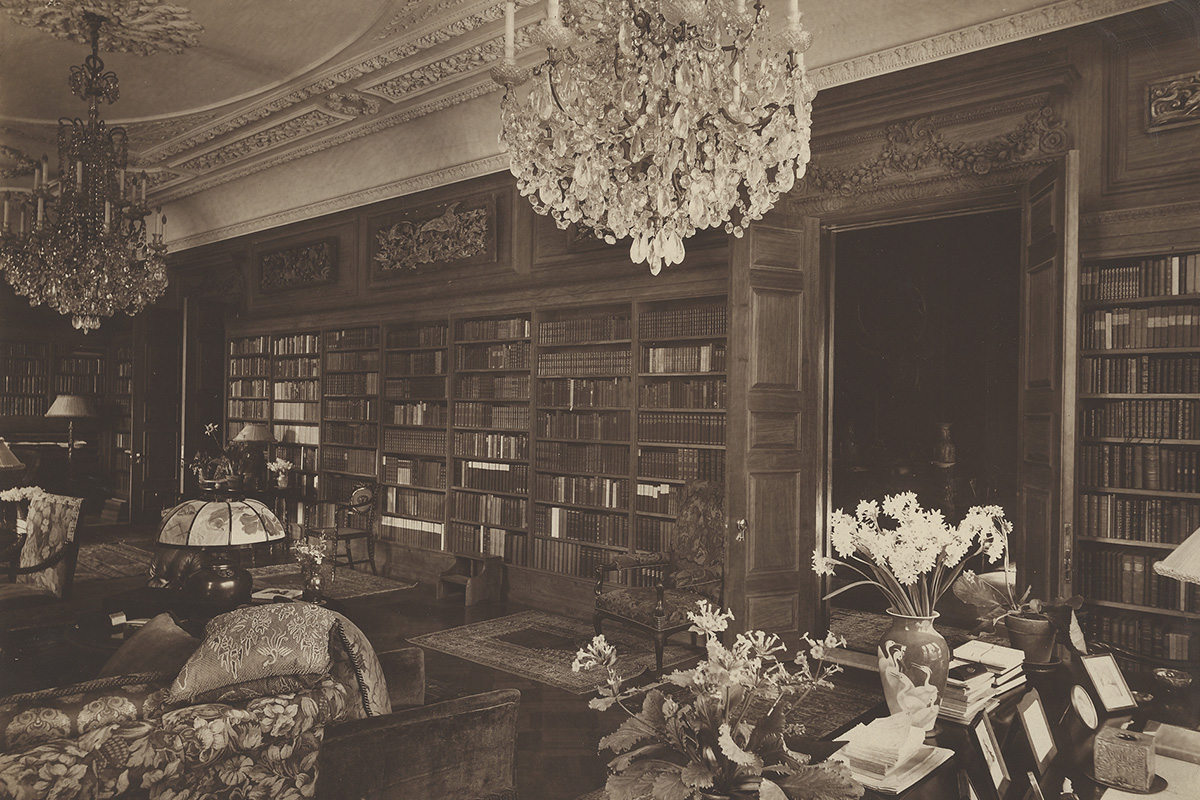 Amy Lowell, Collector | Harvard Library